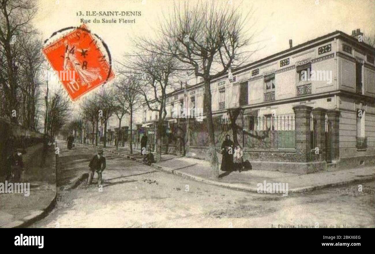 Rue saint rene hi-res stock photography and images - Alamy