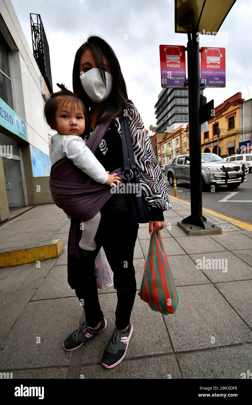 La Paz, LA PAZ, BOLIVIA. 5th May, 2020. Daily life during the Martial ...