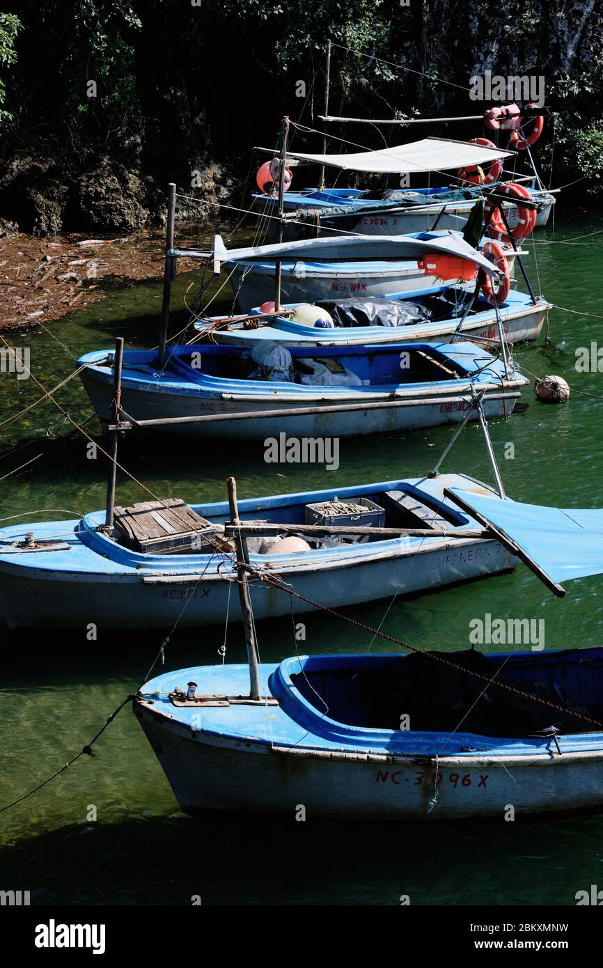 Cuban fishing boats hi-res stock photography and images - Alamy