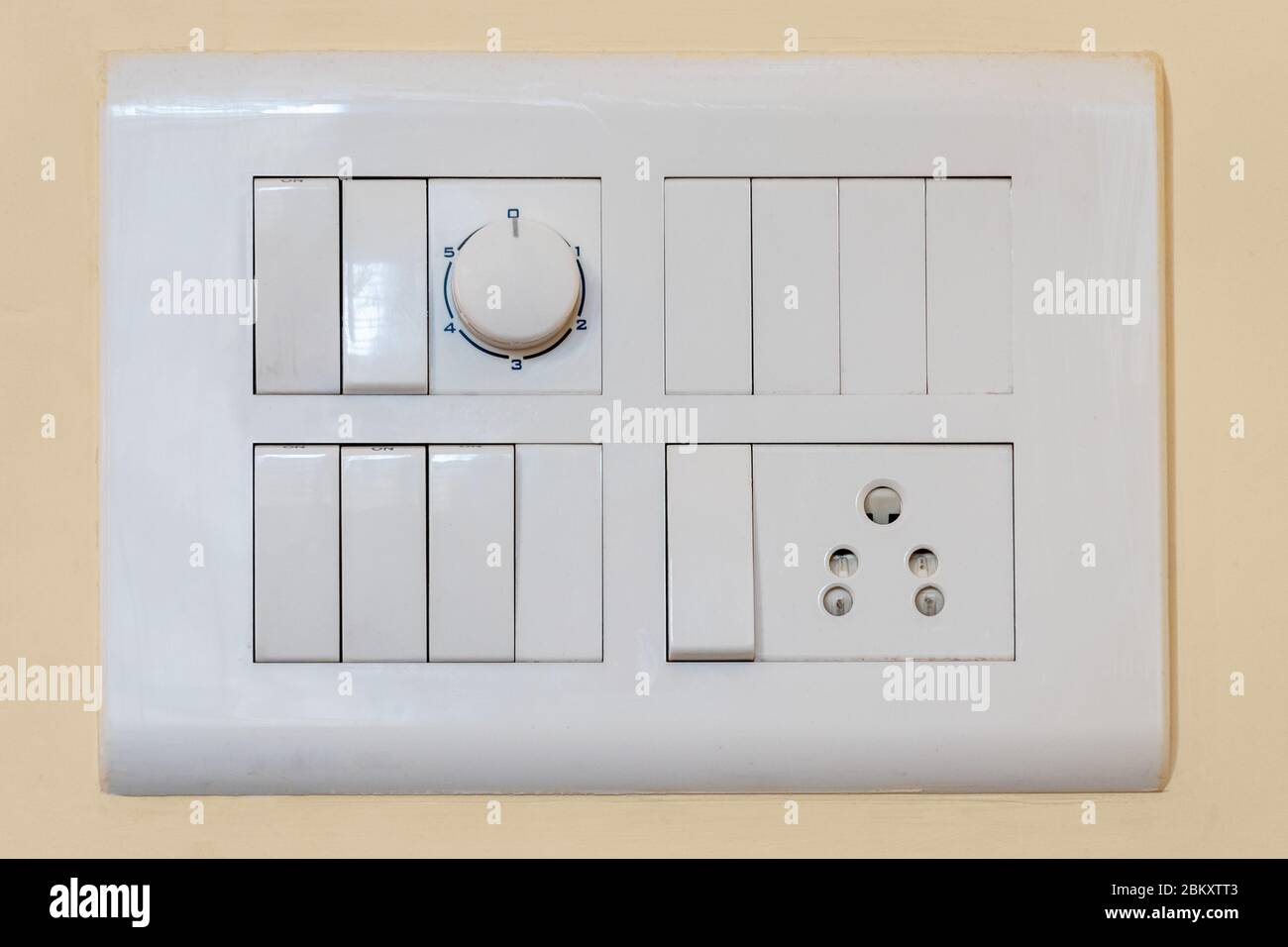 3 Pin Socket High Resolution Stock Photography and Images - Alamy