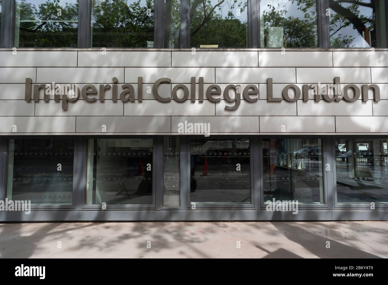 Epidemiologist neil ferguson hi-res stock photography and images - Alamy