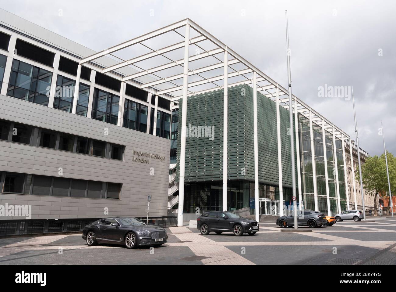 Epidemiologist neil ferguson hi-res stock photography and images - Alamy
