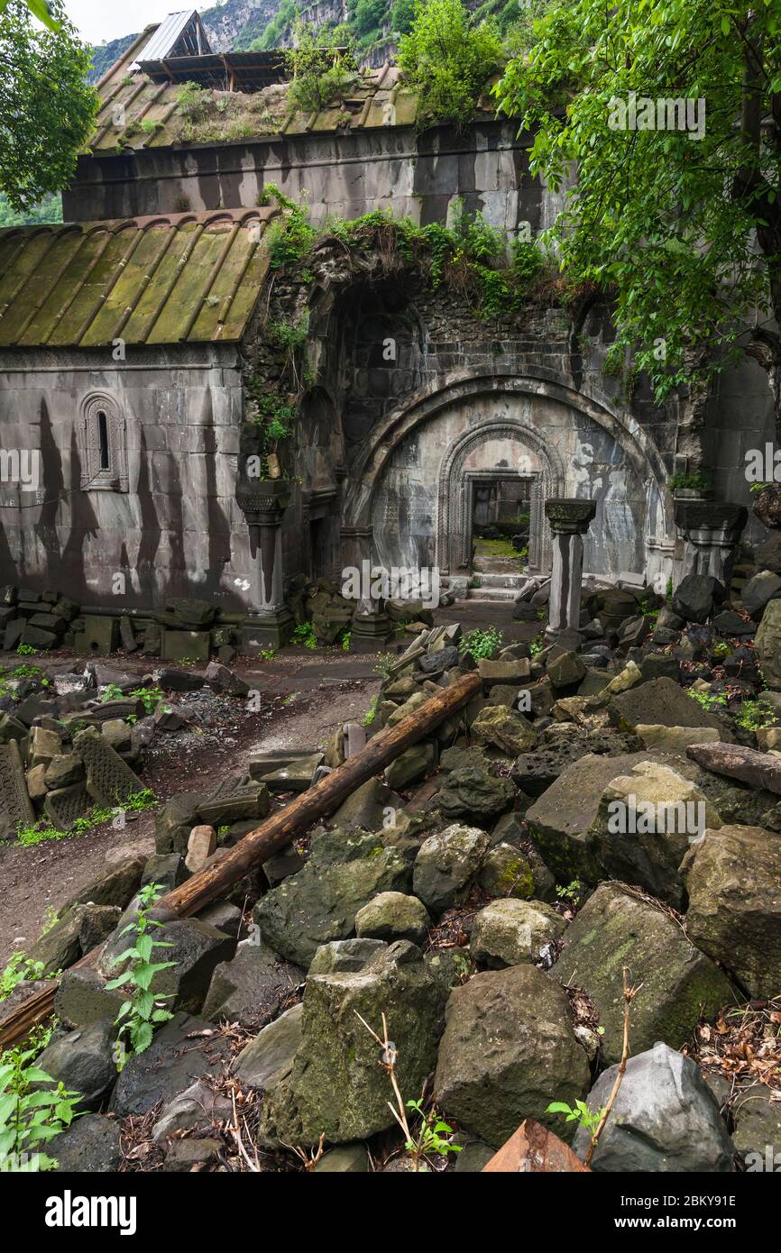 Kobayr Monastery Complex, Armenian church, Armenian monastery, Ruins of ...