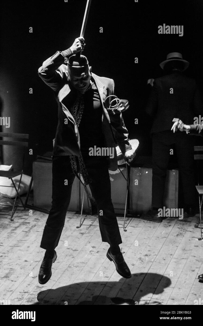 Actor and director listen hi-res stock photography and images - Alamy