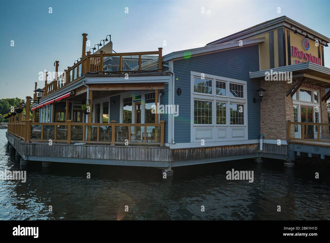 Restaurant at peer Stock Photo - Alamy