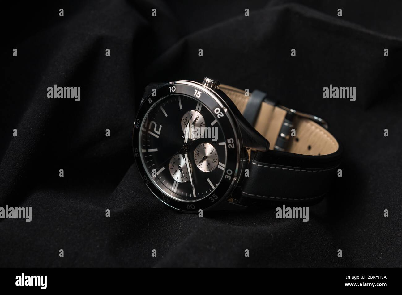 Watches - Luxury fashion watch with black dial and dark gray stitched ...