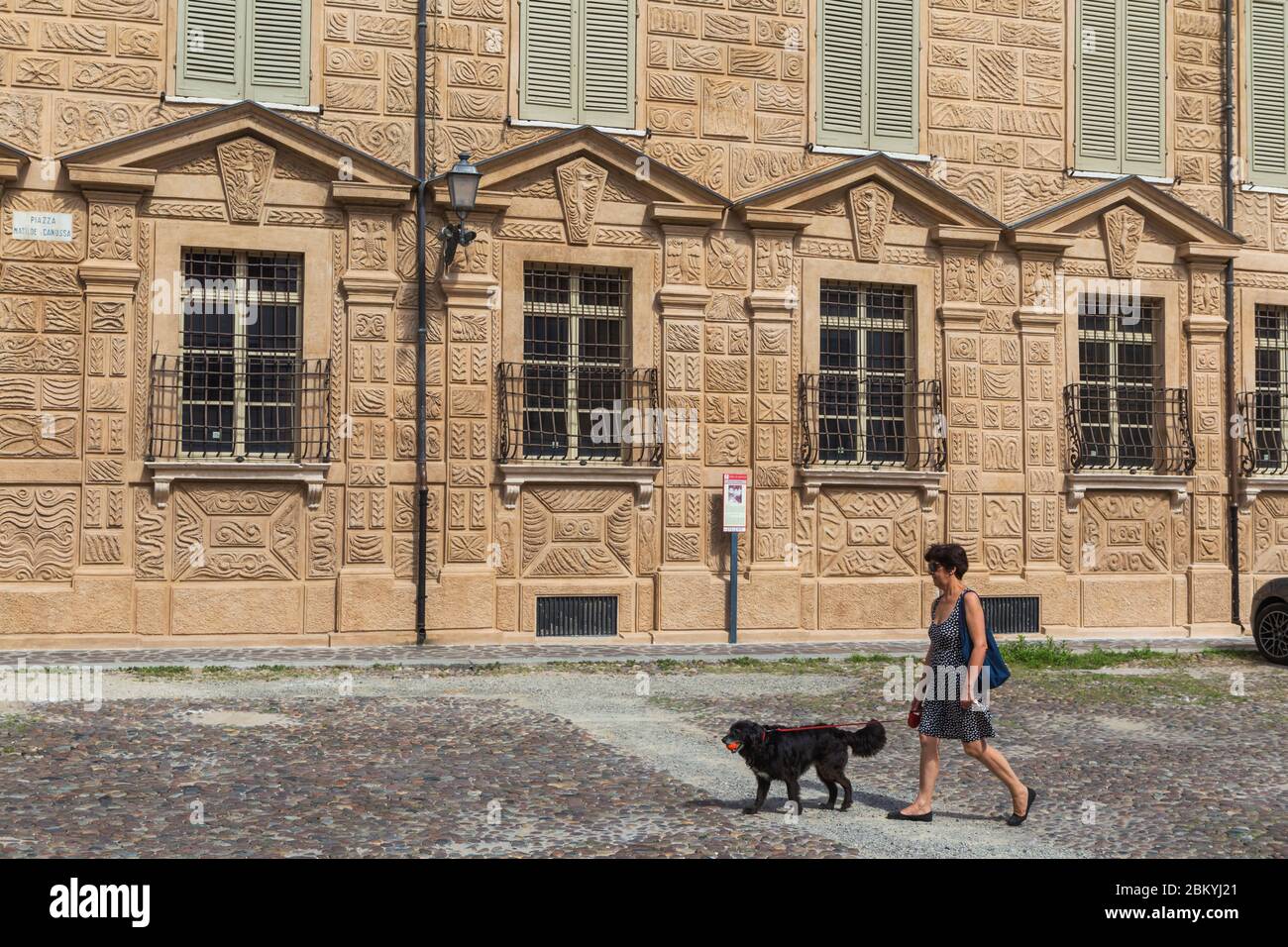 House of canossa hi-res stock photography and images - Alamy