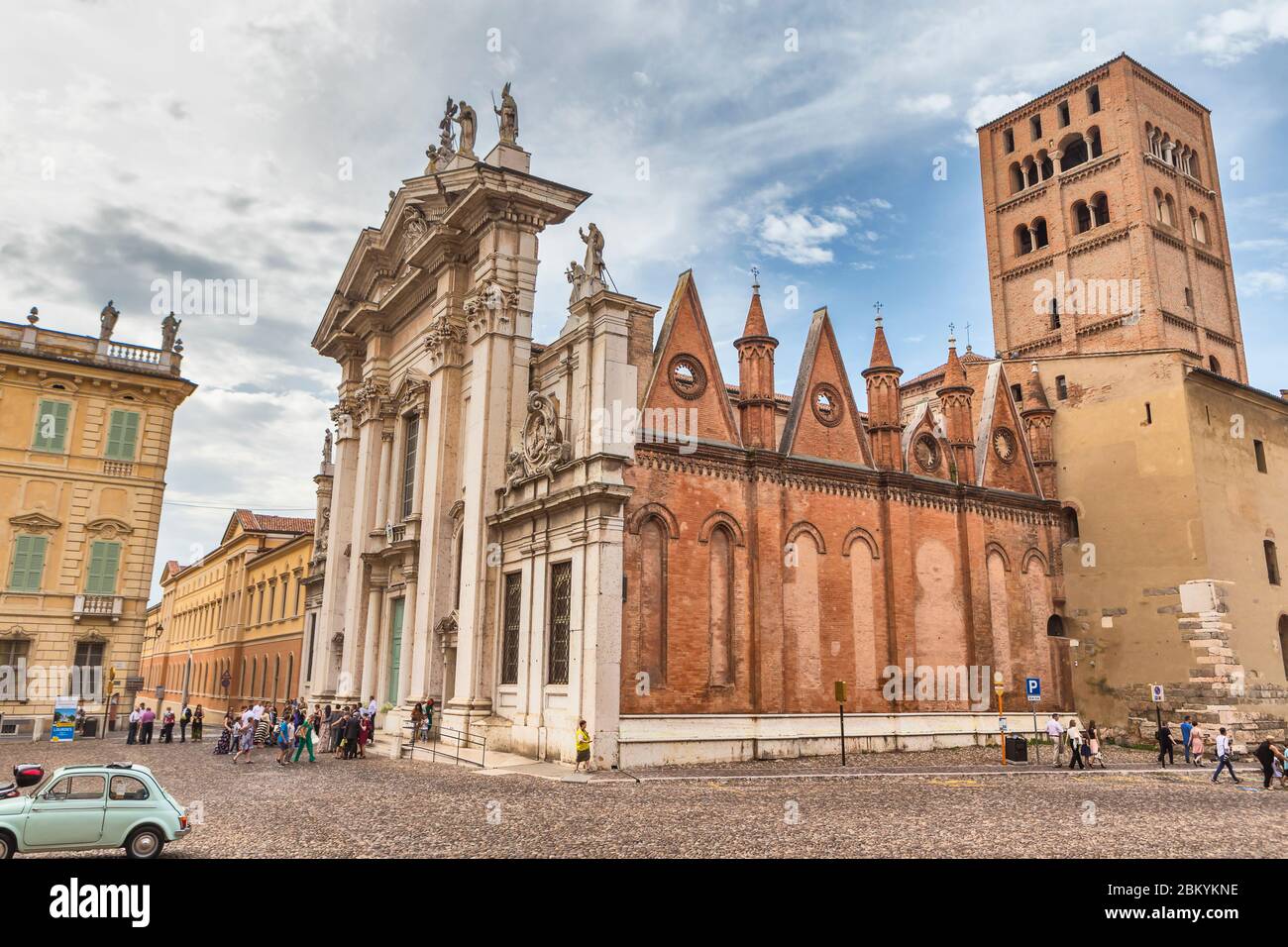 Mantua Cathedral, Mantua, Lombardy, Italy Stock Photo - Alamy