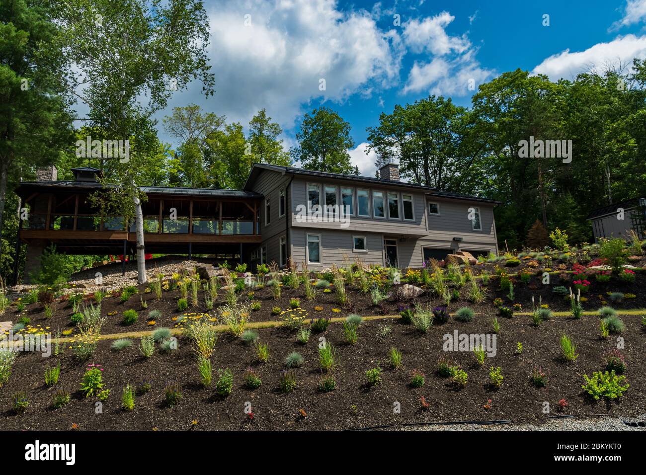 Corner lot hi-res stock photography and images - Alamy