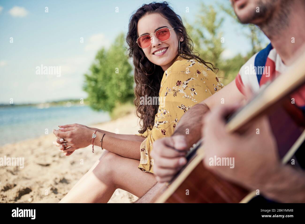 Portrait of beautiful woman on the beach Stock Photo - Alamy