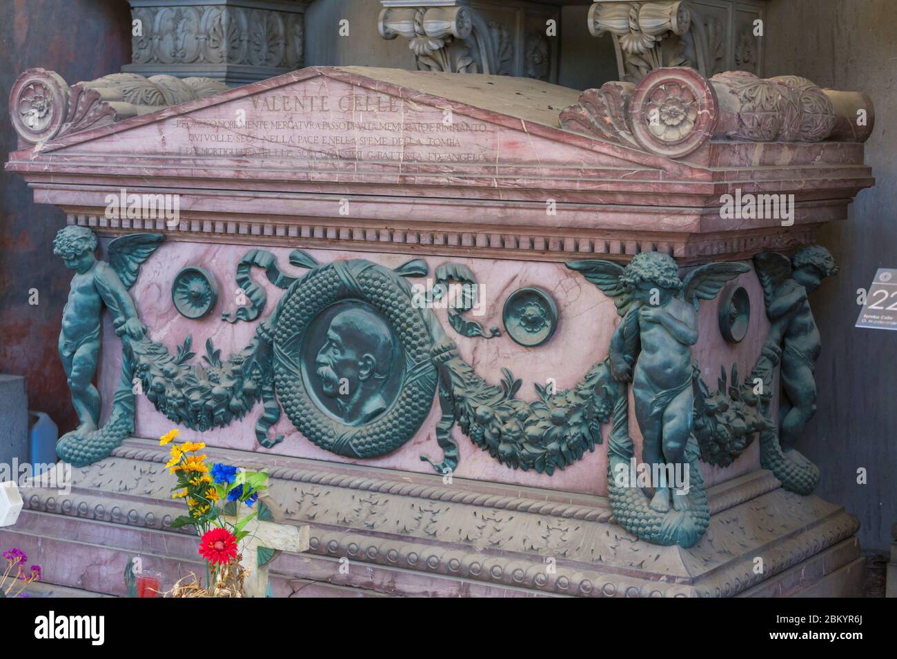 Staglieno cemetery, Genoa, Liguria, Italy Stock Photo - Alamy
