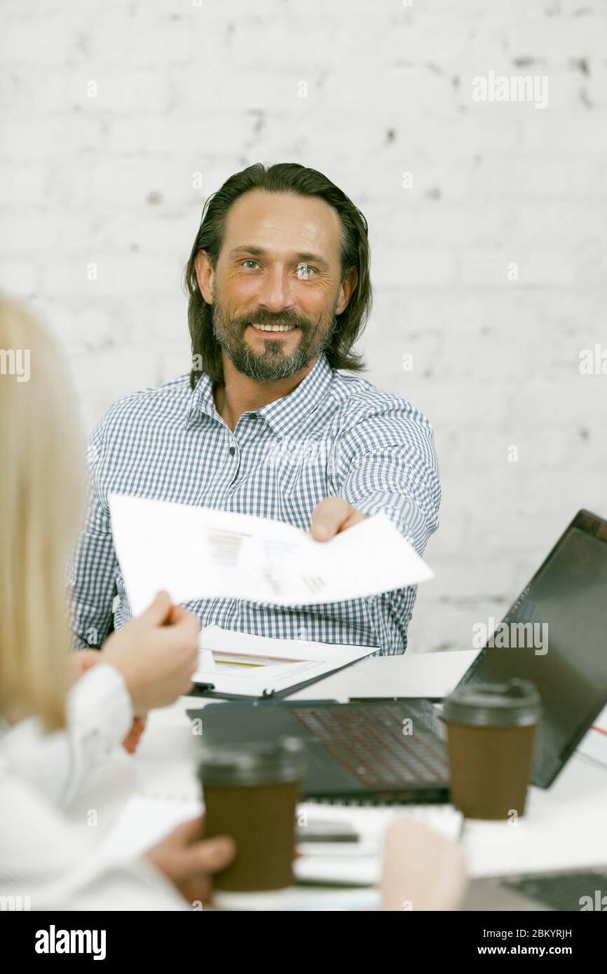 Smart smiling hi-res stock photography and images - Alamy