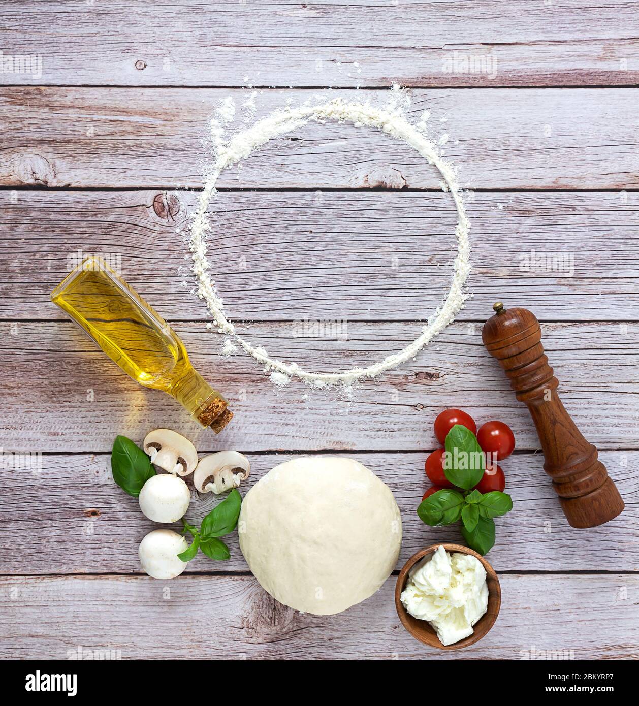 Top view of vegetarian pizza ingredients Stock Photo - Alamy