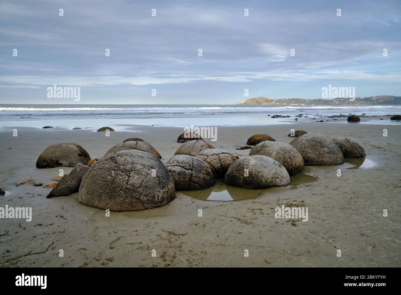 Strange rock formations created by the cementation of the Paleocene ...