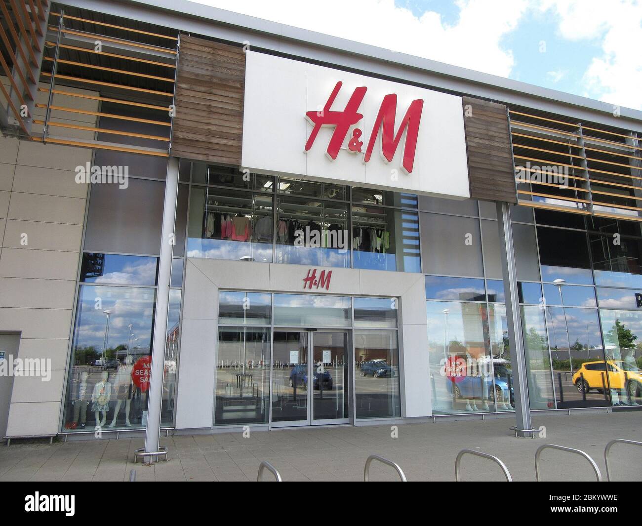 Hennes & Mauritz logo seen at one of their retail store branches Stock ...