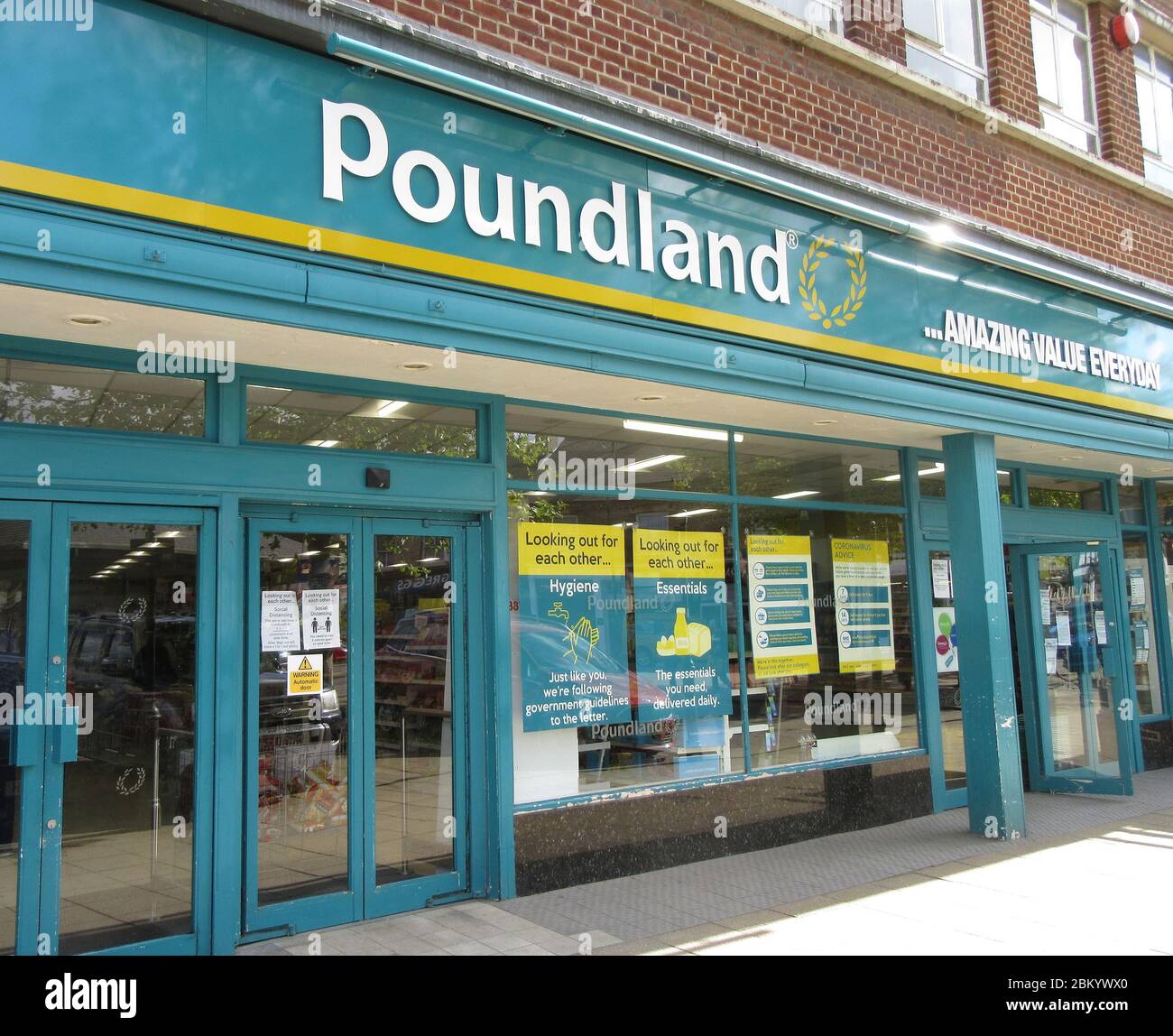 Poundland sign logo hi-res stock photography and images - Alamy