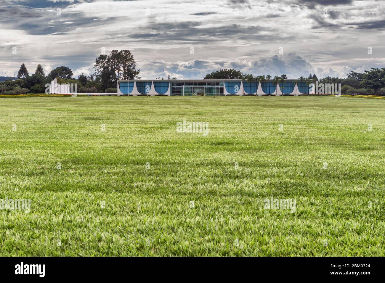 Alvorada palace, 1958, Oscar Niemeyer, Brasilia, Brazil Stock Photo - Alamy
