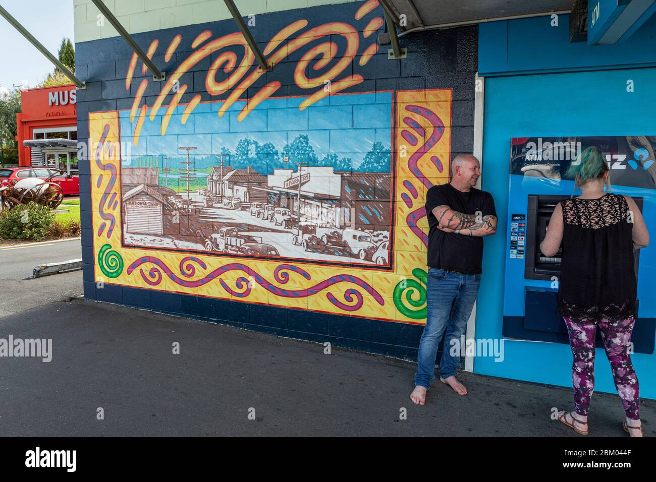 Open air art - one of the many murals in Katikati, known as the mural ...