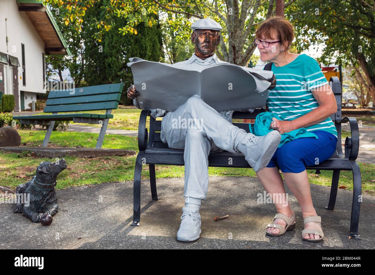 Dinkum kiwi bloke hi-res stock photography and images - Alamy