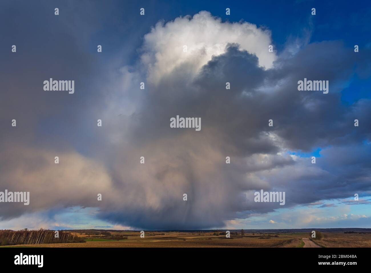 Landscape of cumulus snow cloud formation, dramatic view Stock Photo ...