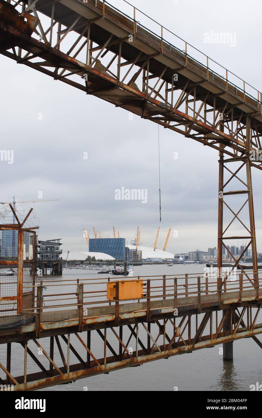 Docklands New Labour Tony Blair Millennium Dome O2 Arena, Peninsula ...
