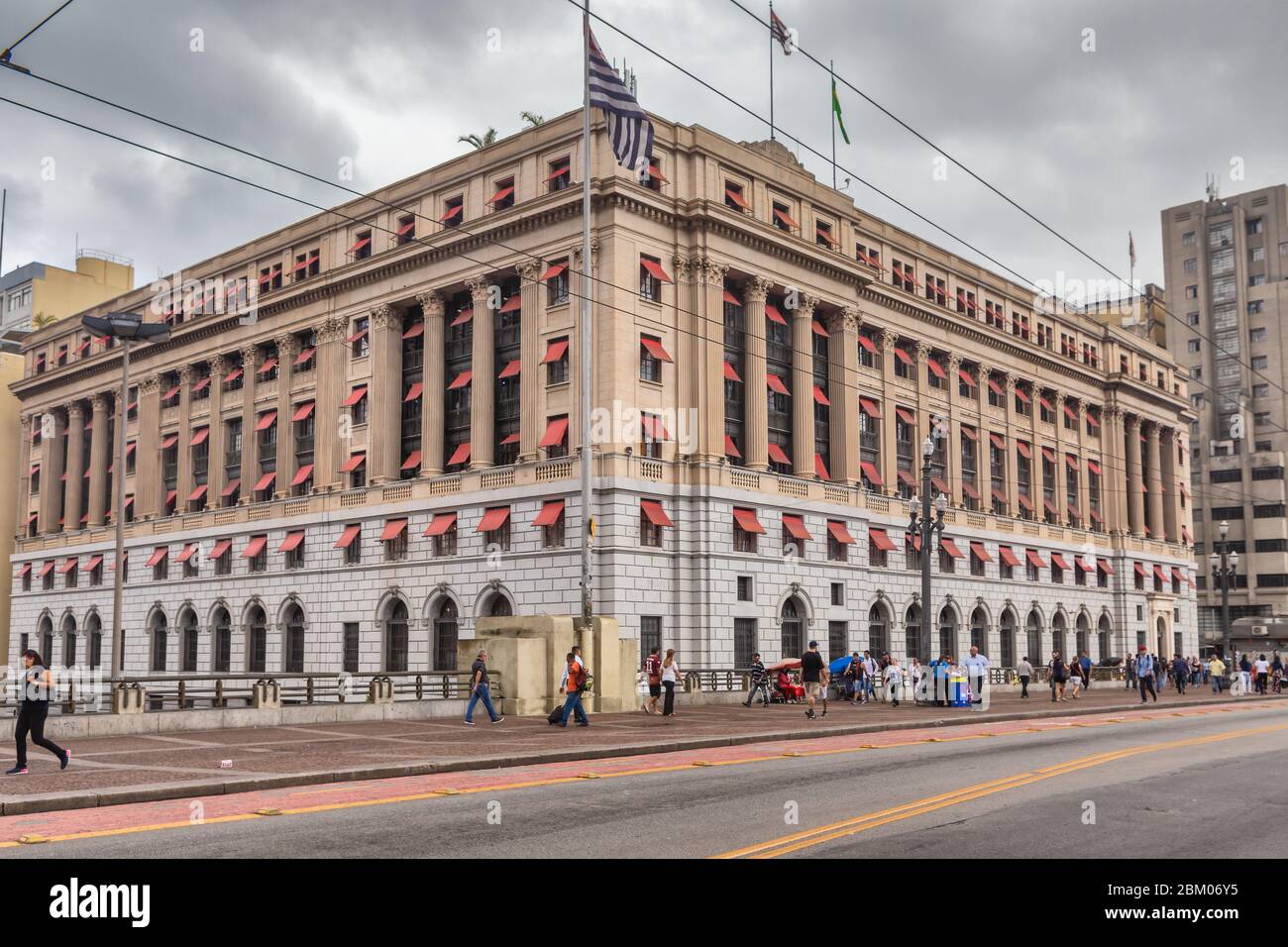 Alexandre mackenzie building hi-res stock photography and images - Alamy