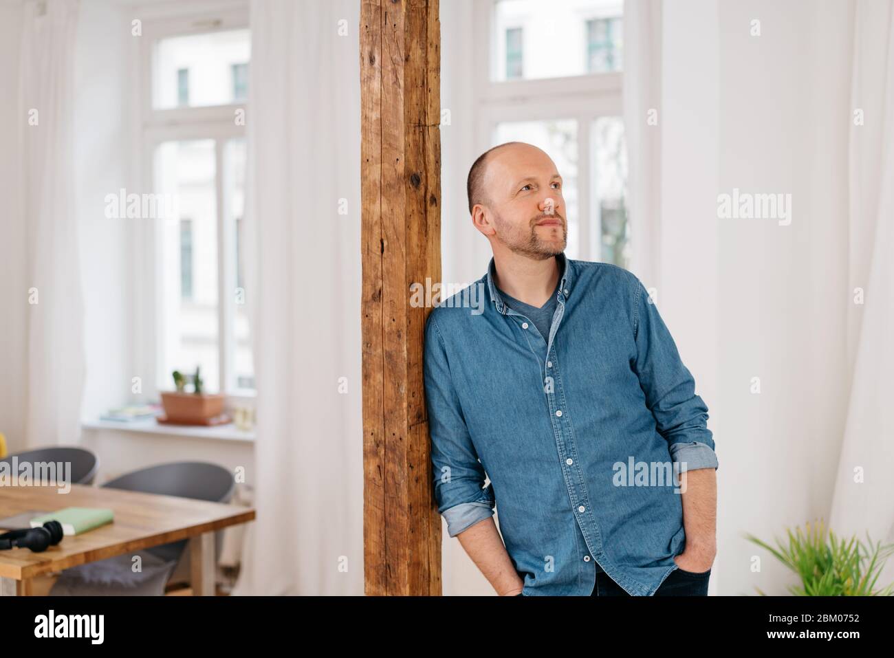 Man yearning hi-res stock photography and images - Alamy