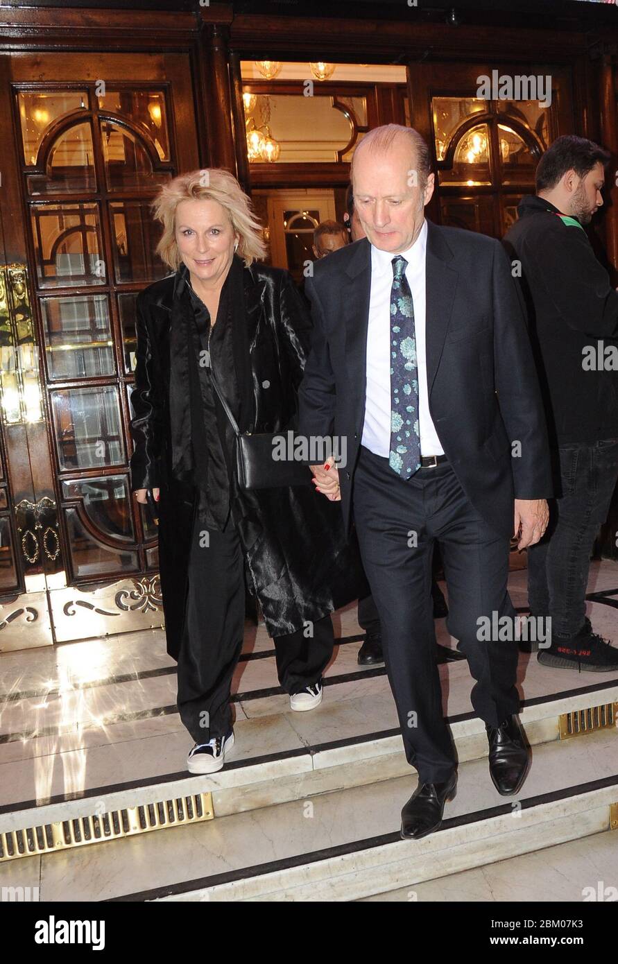 Jennifer Saunders And Ade Edmondson High Resolution Stock Photography ...