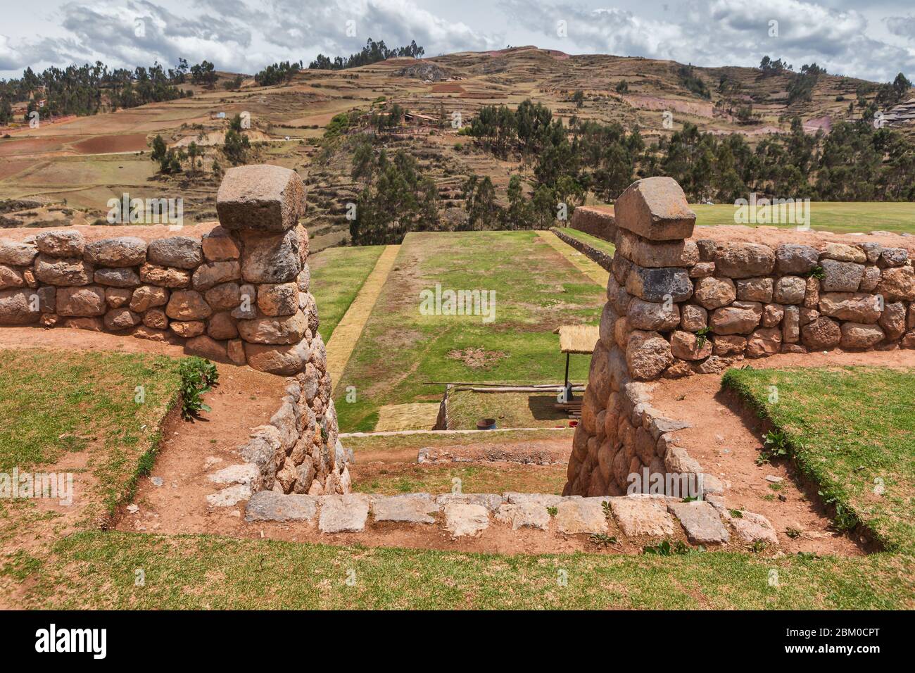 Inka ruins hi-res stock photography and images - Alamy