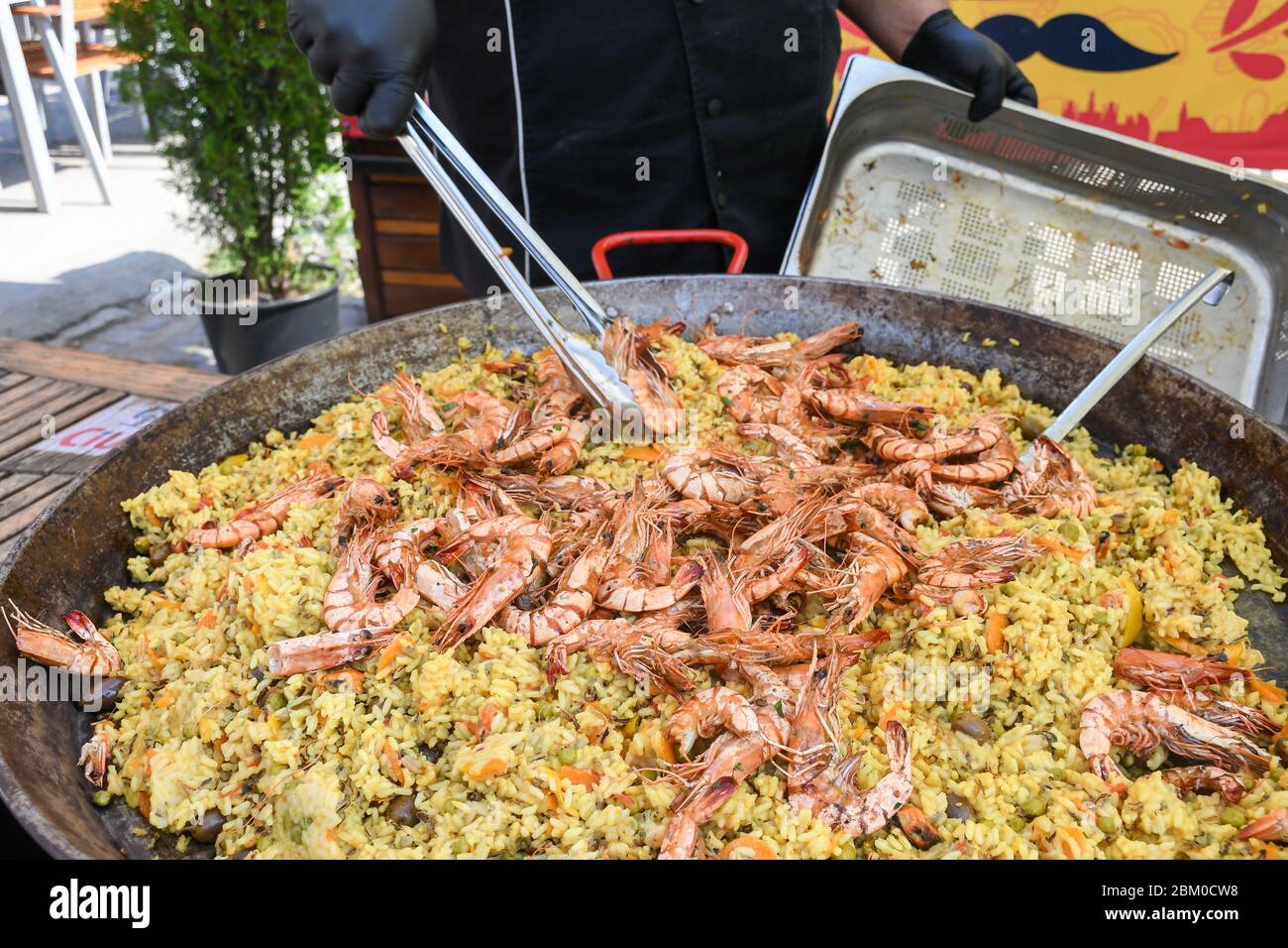 Mexican outdoor buffet hi-res stock photography and images - Alamy