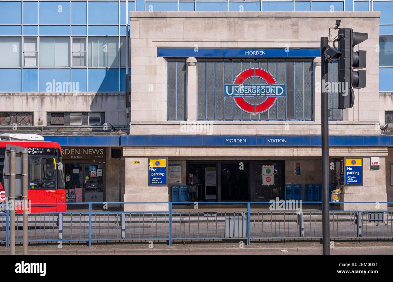 Morden london station hi-res stock photography and images - Alamy