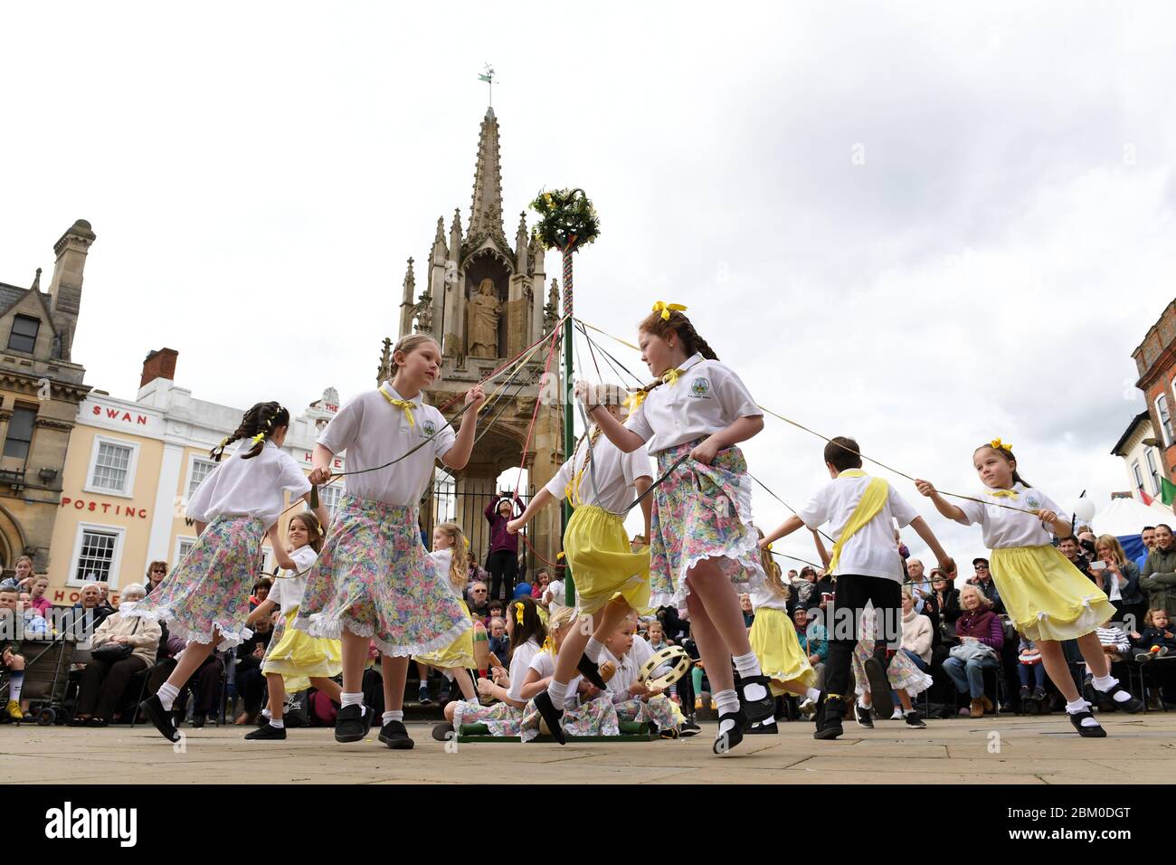 May pole dance hi-res stock photography and images - Alamy