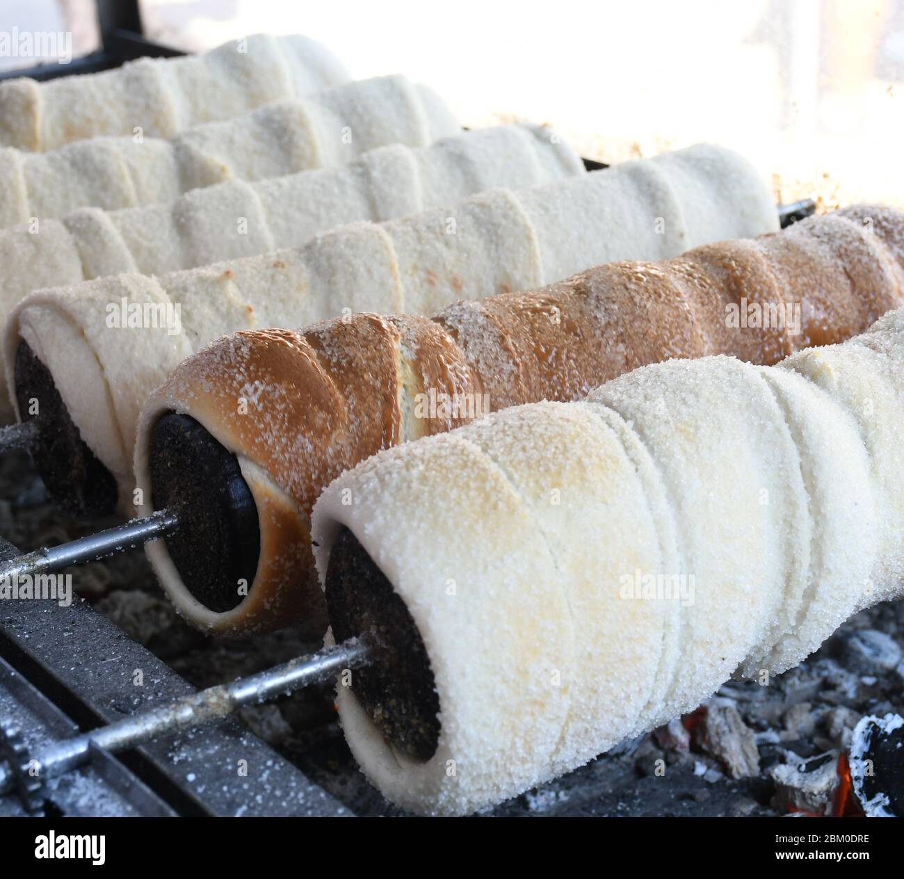 Hungarian chimney cakes hi-res stock photography and images - Alamy