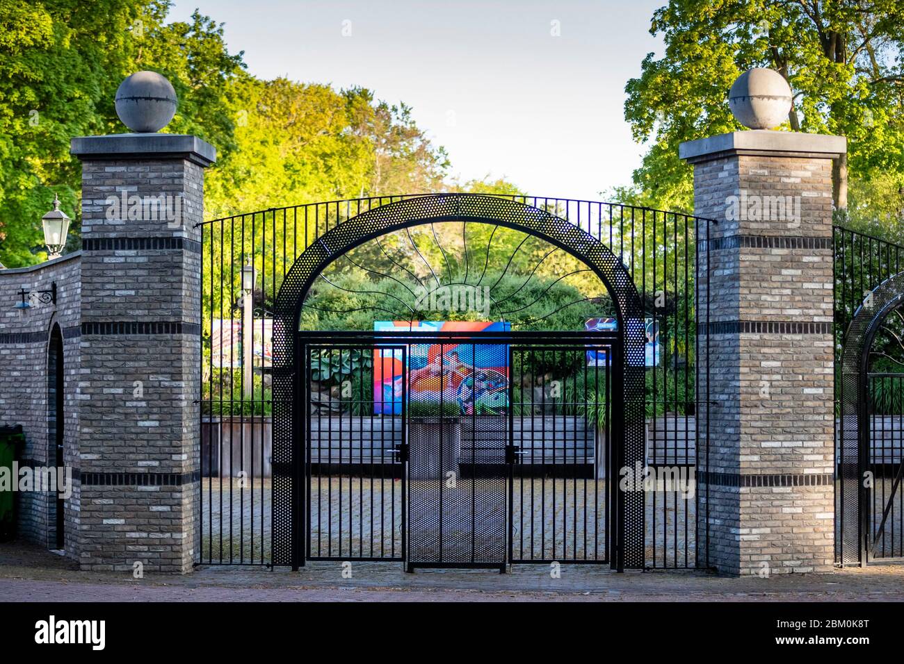 Attractiepark hi-res stock photography and images - Alamy