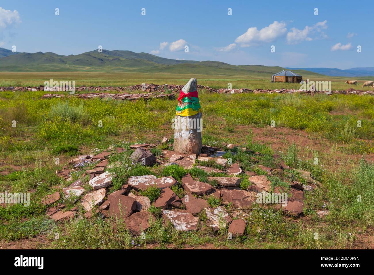 Tumulus building hi-res stock photography and images - Alamy