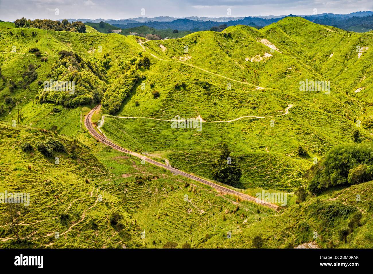Horizontal railway tracks hi-res stock photography and images - Alamy