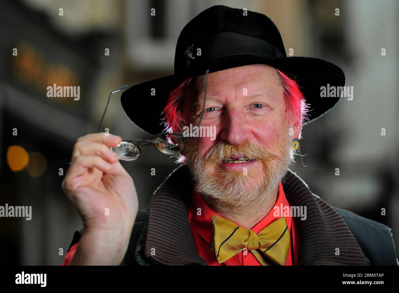 Portrait of English illustrator and cartoonist Simon Drew, noted for ...