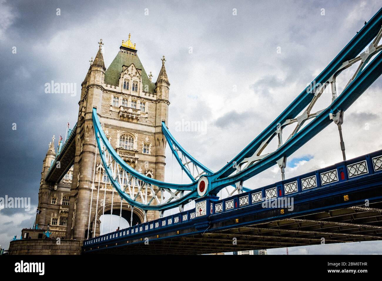 Diagonal view of Tower Bridge Stock Photo - Alamy