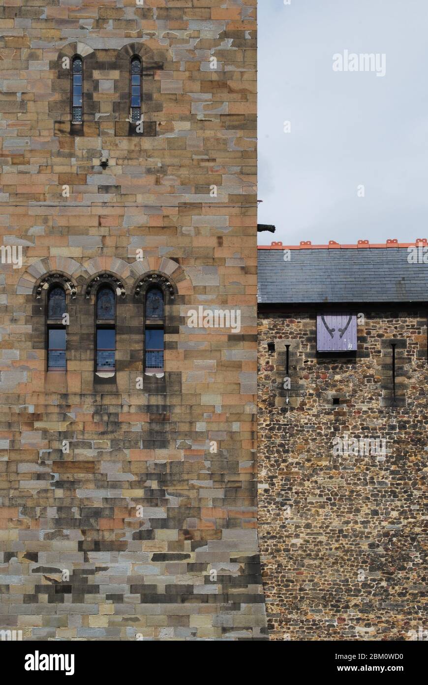 Gothic revival castle hi-res stock photography and images - Alamy