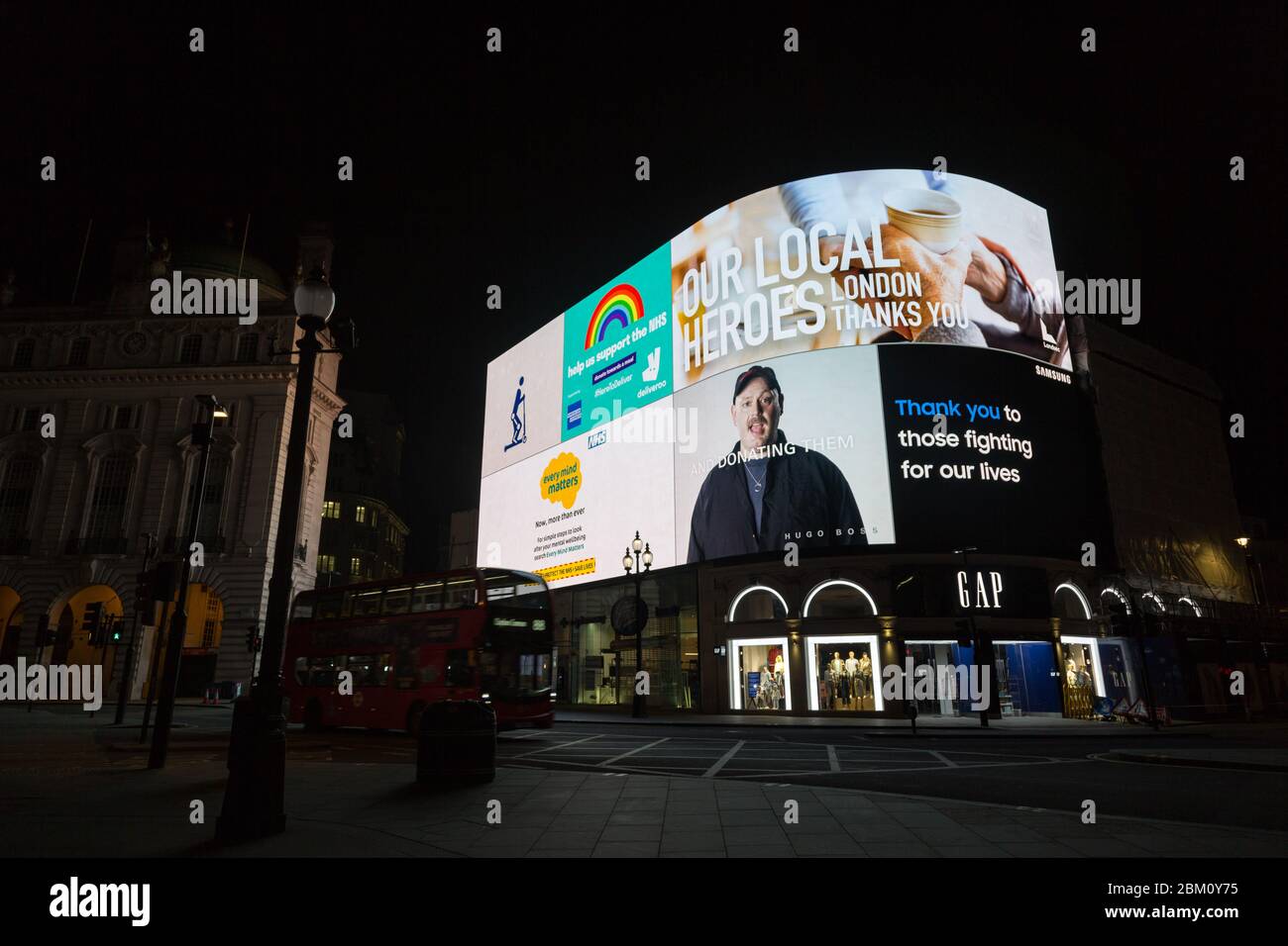 Messages of thanks for the NHS on the Piccadilly Circus billboards ...