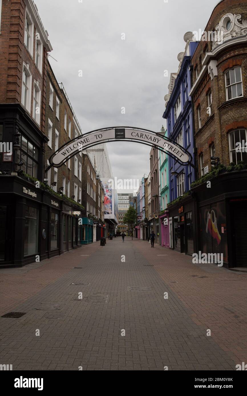 Empty london streets hi-res stock photography and images - Alamy