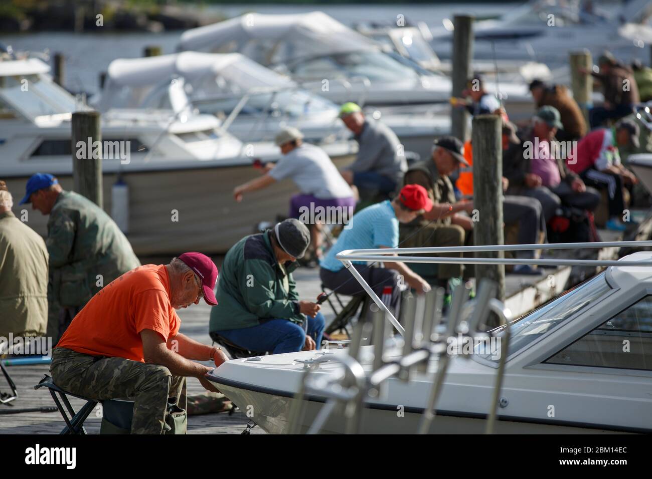 Laiturikalastus hi-res stock photography and images - Alamy