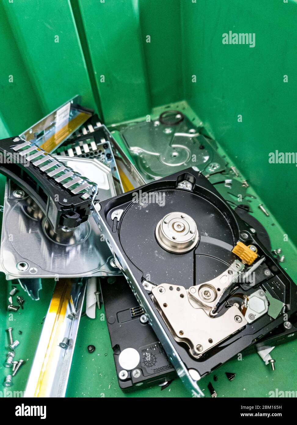 Destroyed Computer High Resolution Stock Photography and Images - Alamy