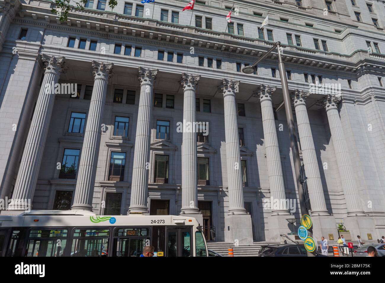 Sun life building hi-res stock photography and images - Alamy