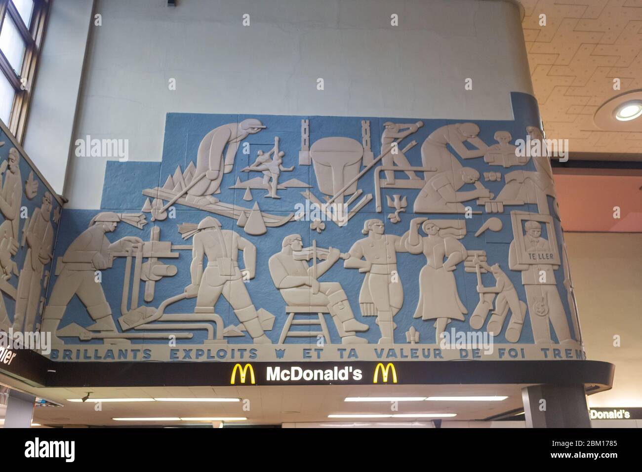 Montreal central station hi-res stock photography and images - Alamy