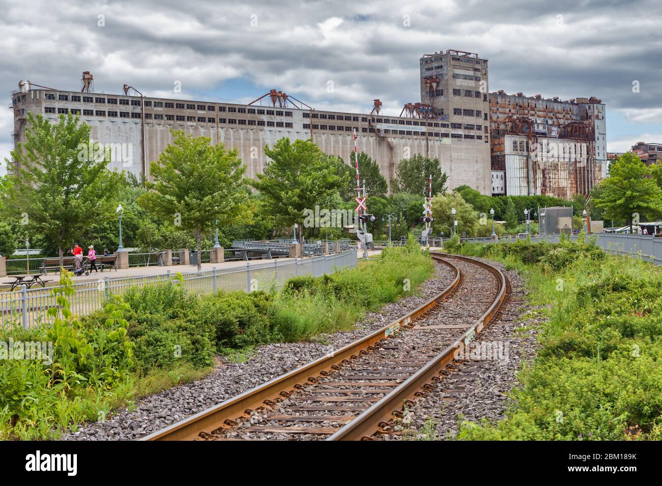 Montreal railroad hi-res stock photography and images - Alamy