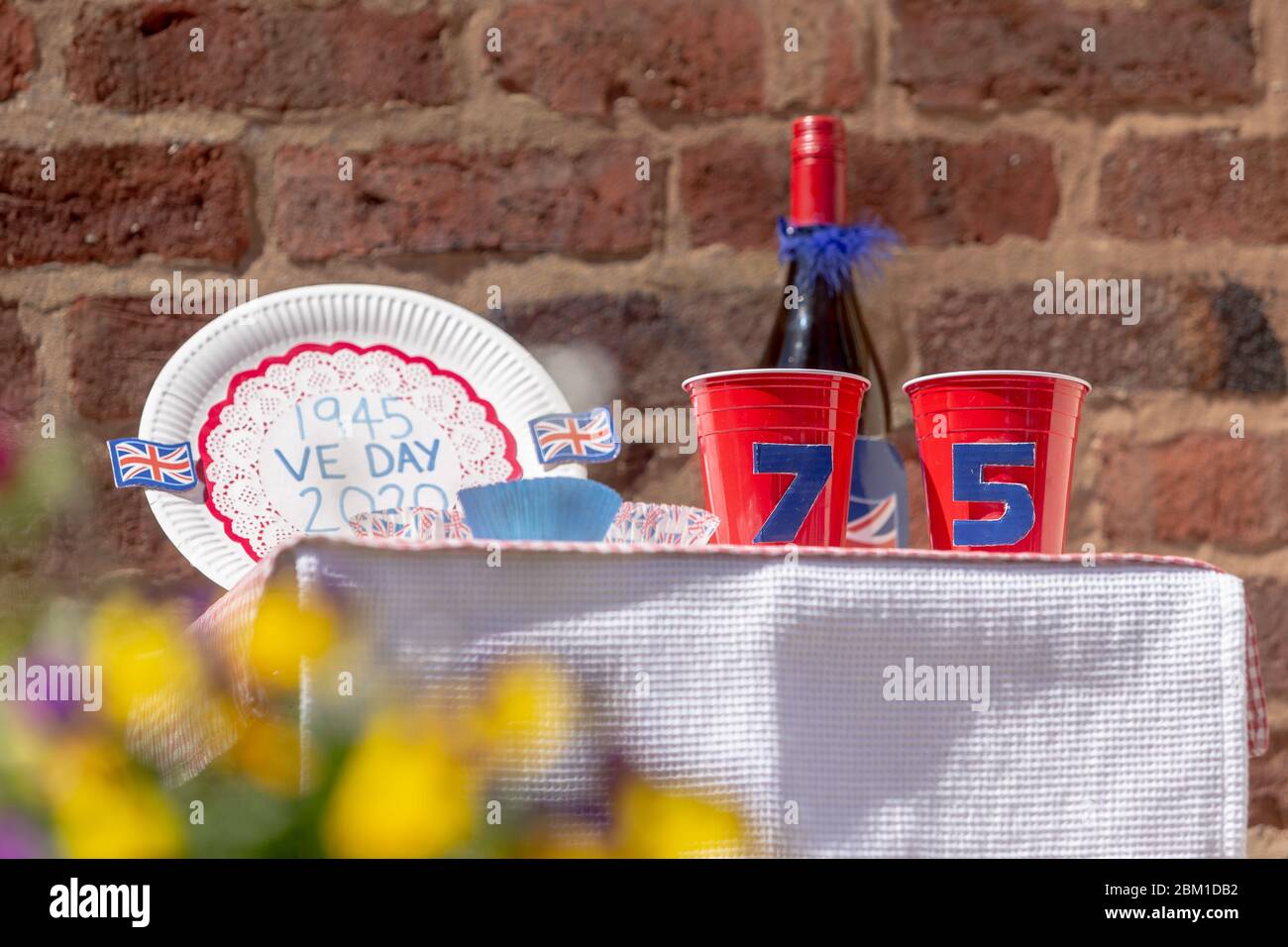 75th anniversary hi-res stock photography and images - Alamy