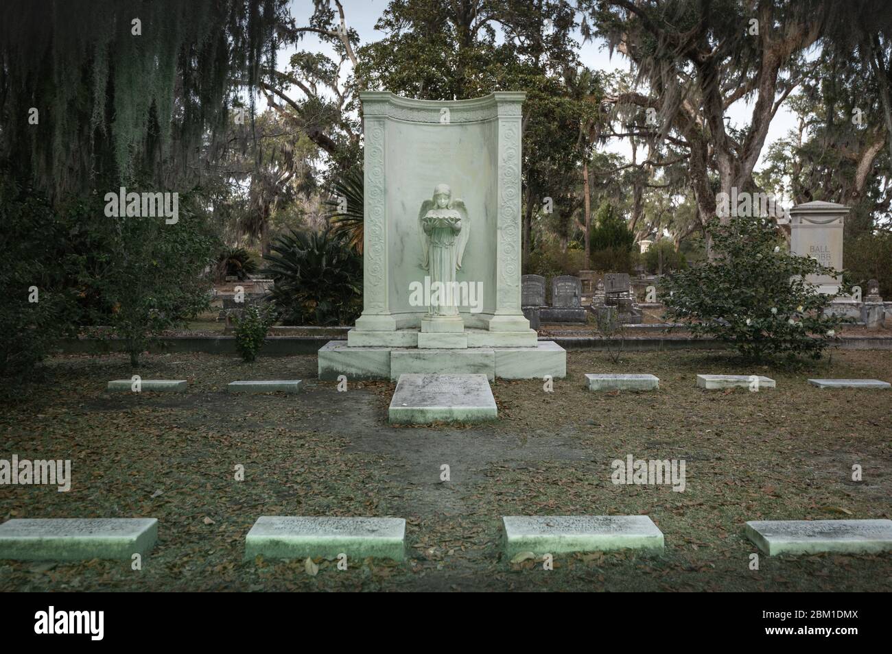 Georgia savannah cemetary hi-res stock photography and images - Alamy