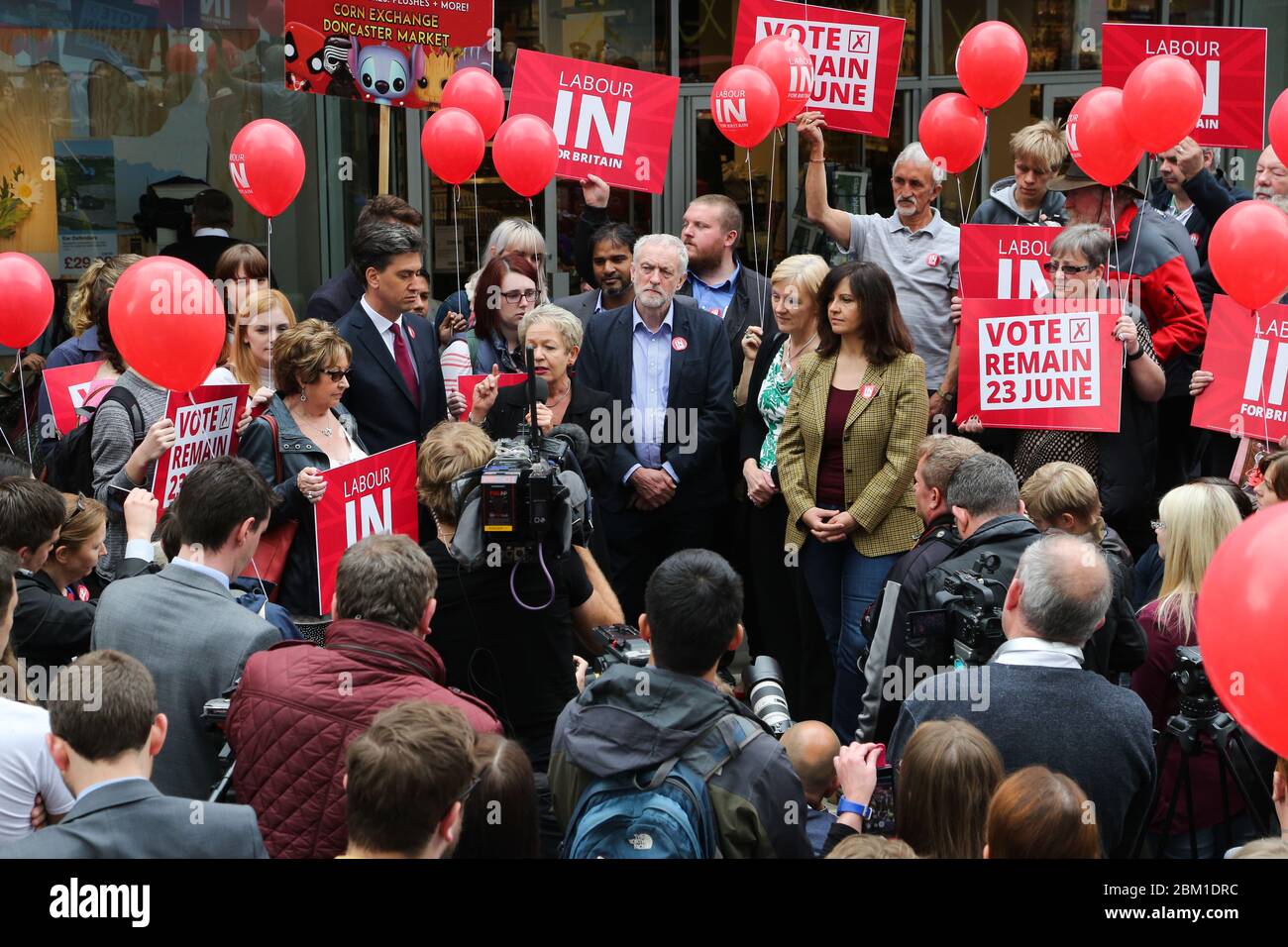 Labour mps hi-res stock photography and images - Alamy