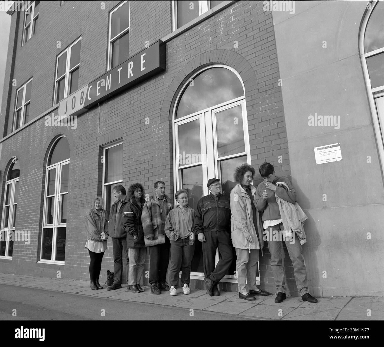 Unemployment queue england hi-res stock photography and images - Alamy